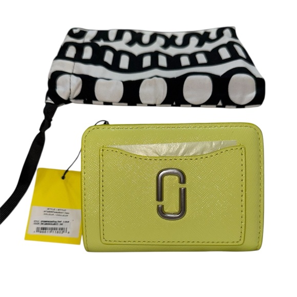 Marc Jacobs | Bags | Marc Jacobs Utility Snapshot Mini Compact Wallet ...